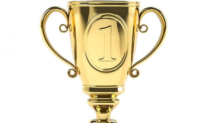 Plaques vs. Trophies – The Differences | Densipaper