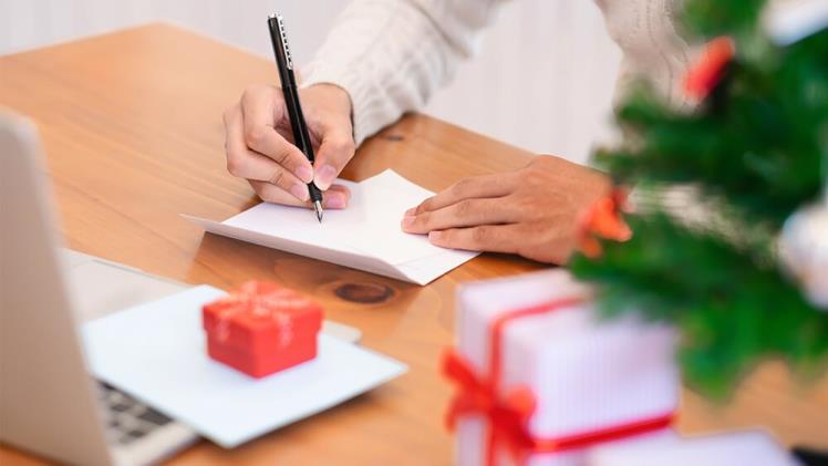 Everything You Want to Know About Greeting Card Association | Densipaper