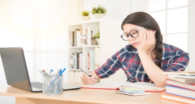 A Guide to the Composition of an Essay | Densipaper